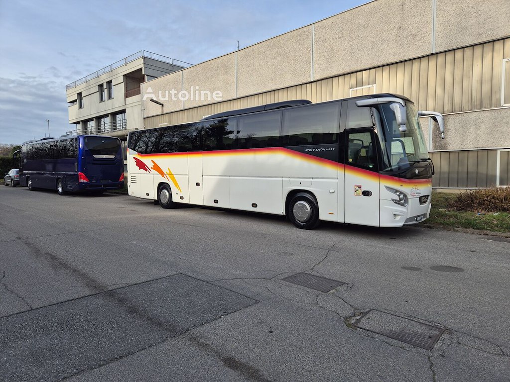 VDL Futura FHD2 turistički autobus