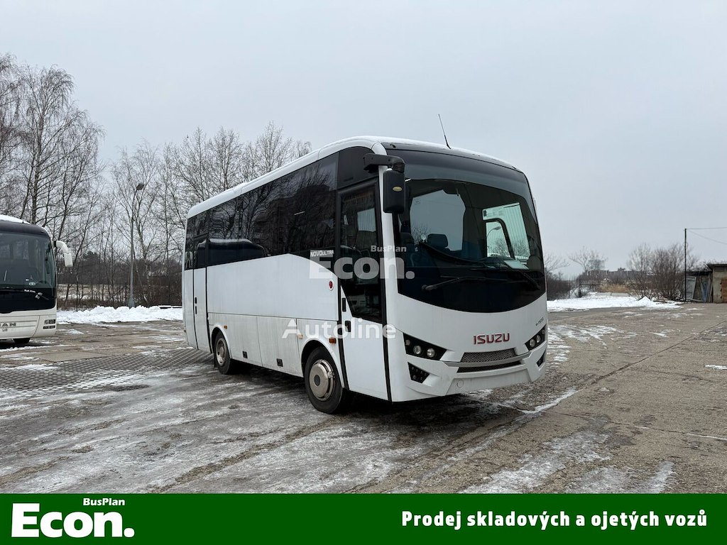 Isuzu Novo Ultra prigradski autobus