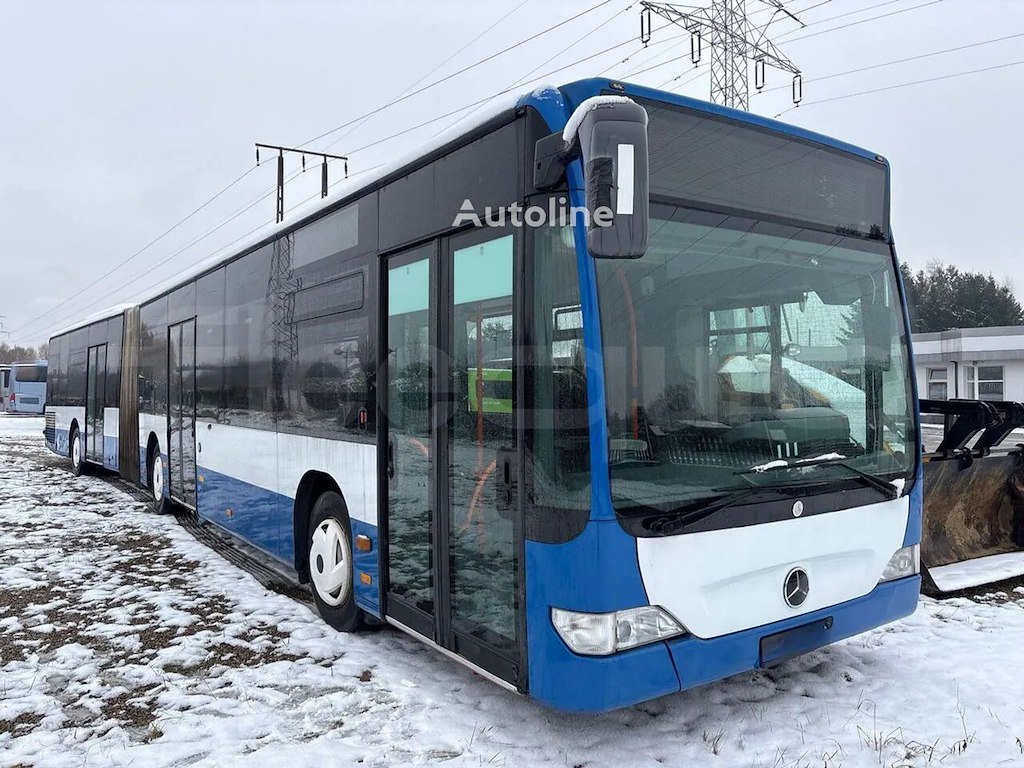 Prodaje se Mercedes-Benz O 530 zglobni autobus na aukciji