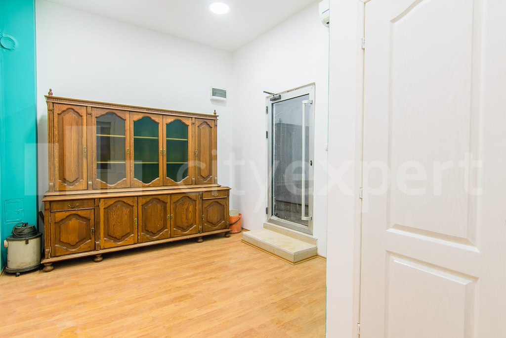 Lokal za izdavanje BEZ PROVIZIJE: Ostalo, 18m², Bulevar kralja Aleksandra, Zvezdara - 400€