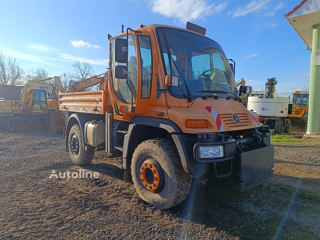 Mercedes-Benz Unimog U400 univerzalna komunalna mašina