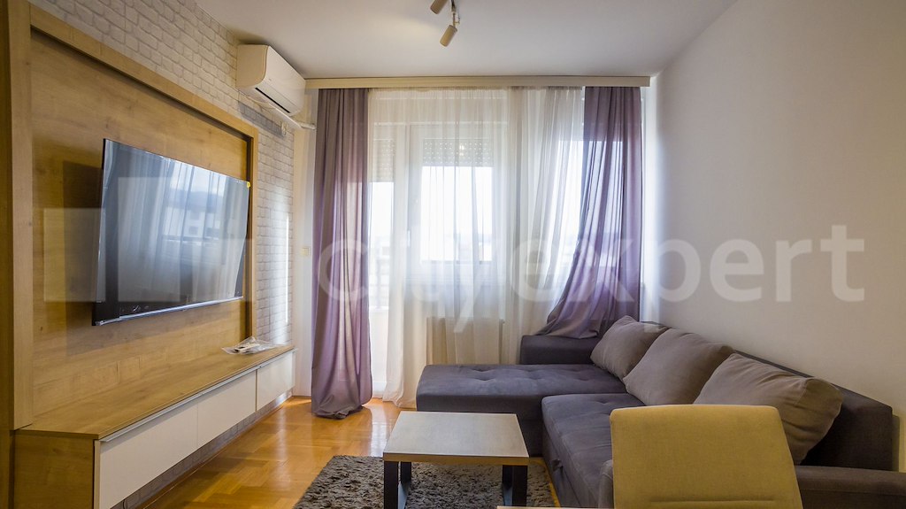 Stan Izdavanje Novi Sad Bez provizije - 42m², Bulevar patrijarha Pavla, Novi Sad - 400€