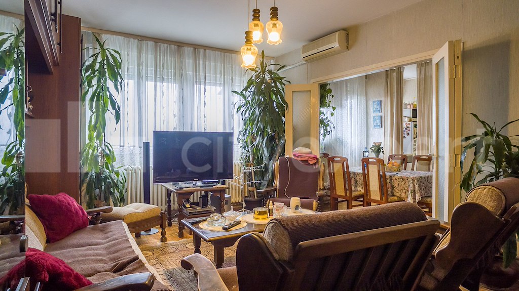Stan za prodaju BEZ PROVIZIJE - Četvorosoban, 116m², 8. marta, Čukarica - 188000€