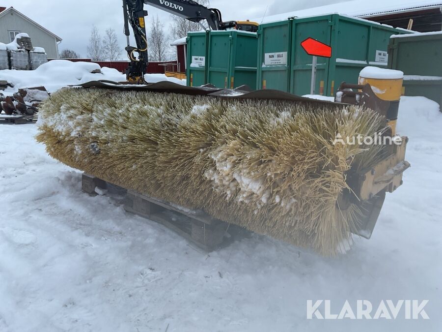 Prodaje se P. Olssons 210 vozilo za čišćenje ulica na aukciji