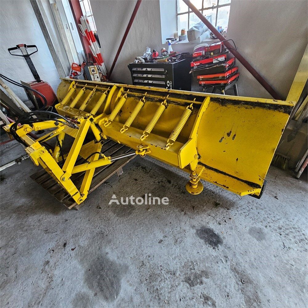 Prodaje se ABC 3 meter sneplov med lift / 3 meter snow plow with lift raonik za sneg na aukciji