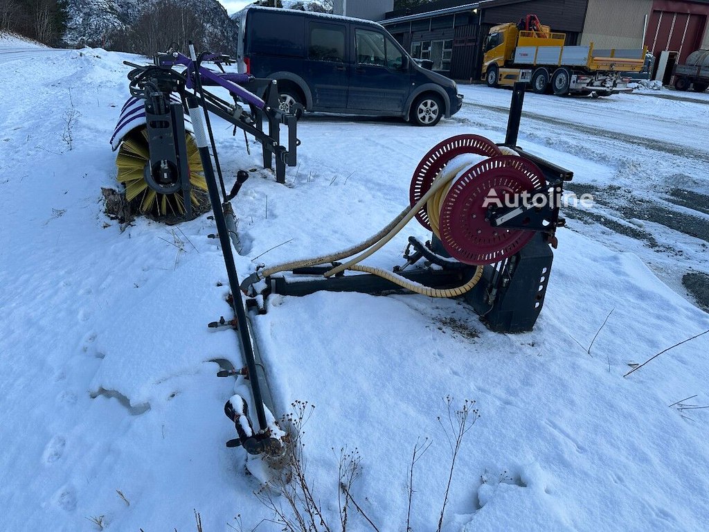 Prodaje se Tellefsdal 20 bar/260 L četku za čišćenje ulica na aukciji