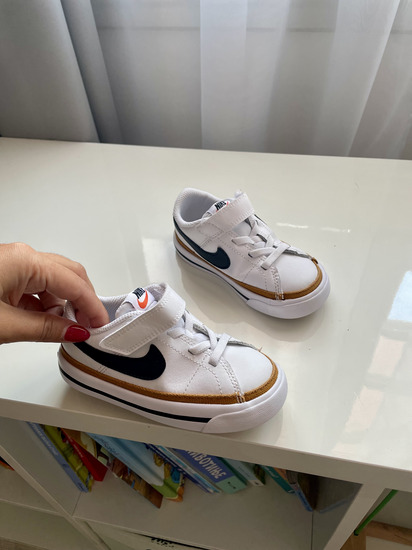 NIKE patike za dečaka 25 br.