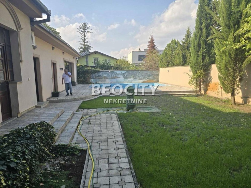 Novi Sad, Telep, Romanijska, 5.0, 450m2, 3500EUR