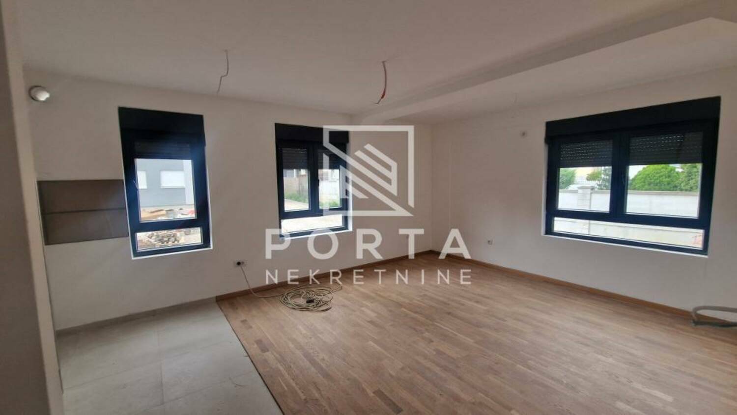 Ledine, Vojvođanska, 52 m2, lux, hitno, ekstra povoljno ID#1617
