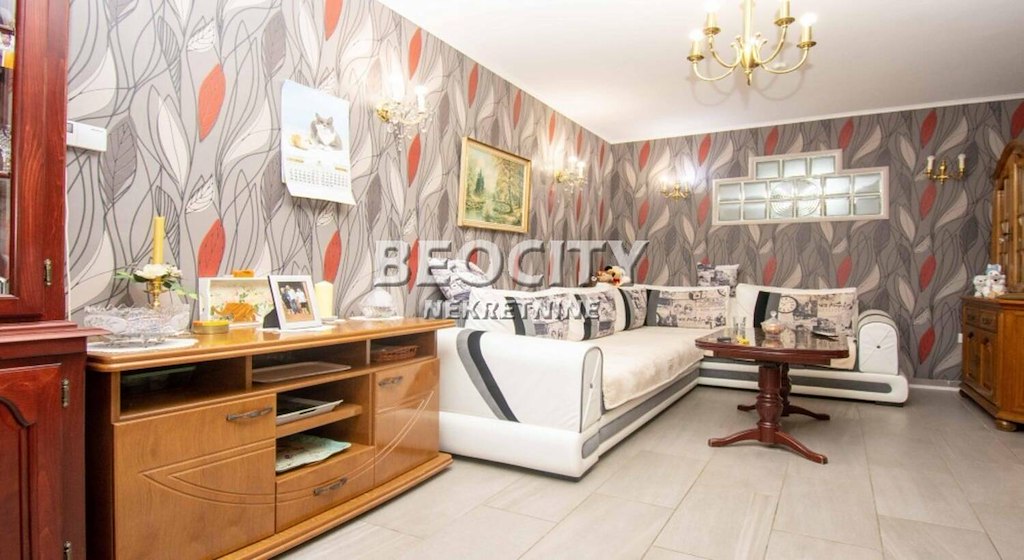 Stara Pazova, Centar, Svetozara Markovića, 4.0, 83m2, 130000EUR