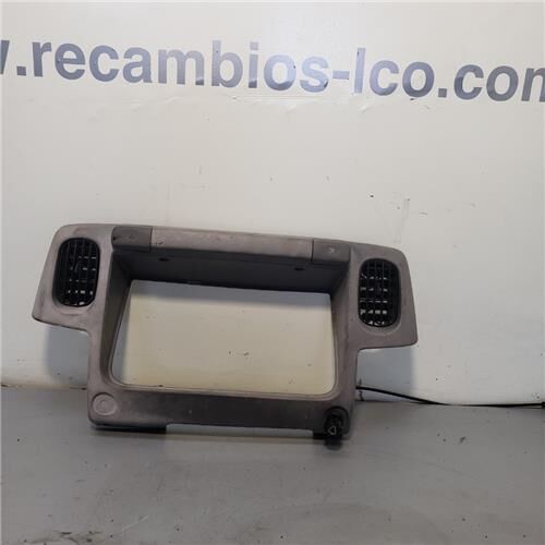 682410T000 navlaka na instrument tablu za Nissan CABSTAR kamiona