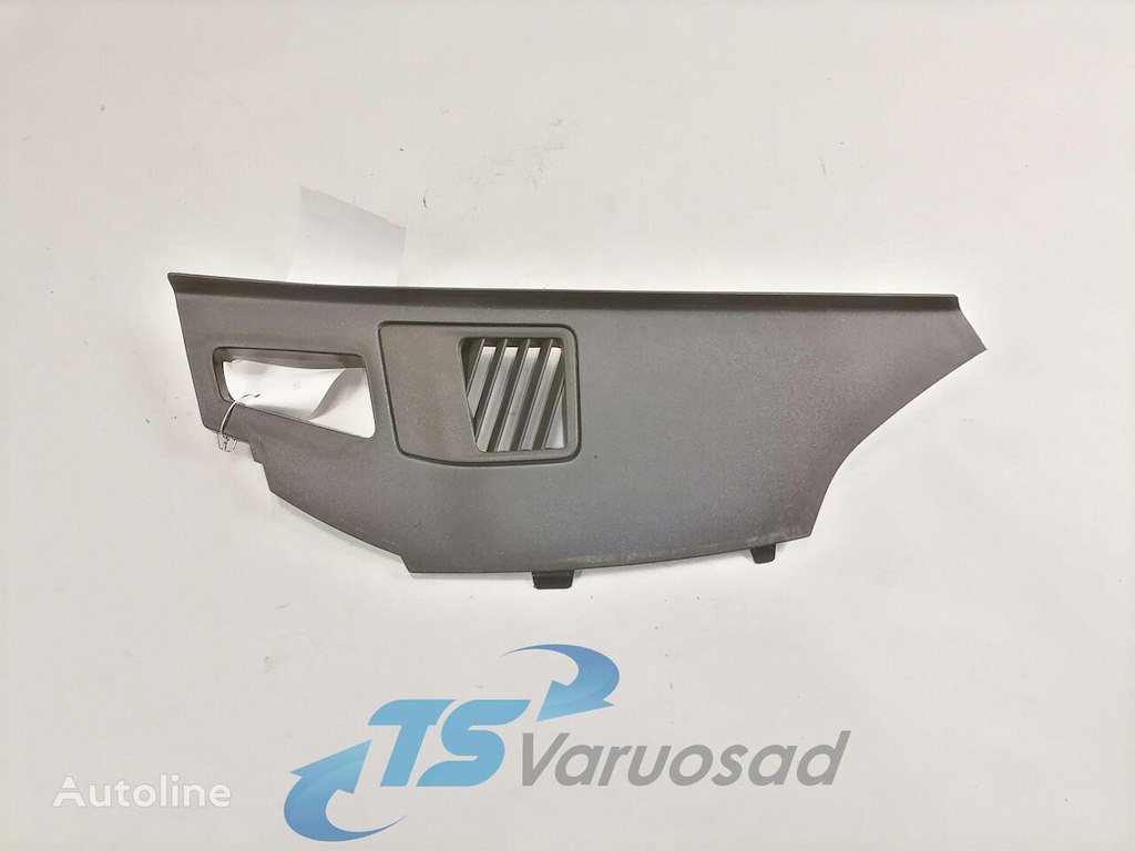 Volvo Salongi plastik 82824463 navlaka na instrument tablu za Volvo FH tegljača