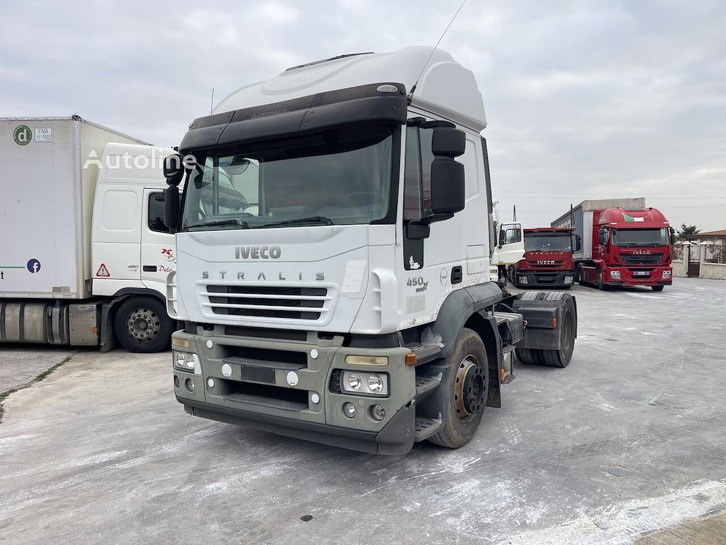IVECO Stralis 450 tegljač