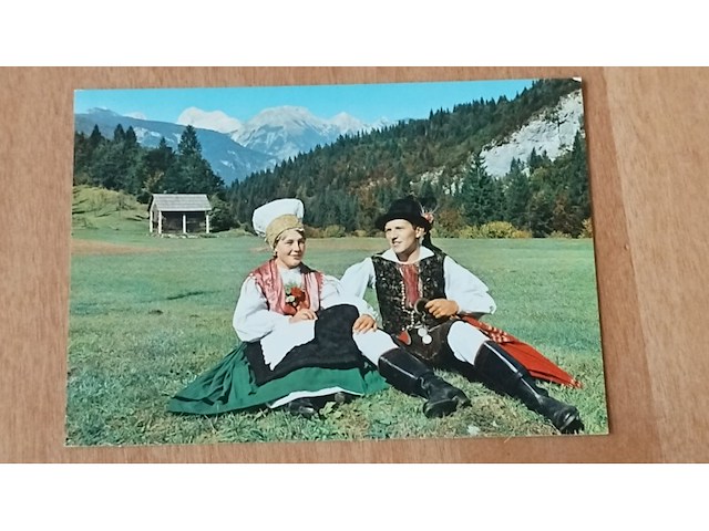 Gorenjska Narodna Nošnja - Slovenija - Čista
