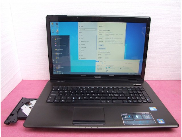 Asus K72F i3/ 17.3 inc /320GB HDD /4GB RAM /BAT 4H+GARA