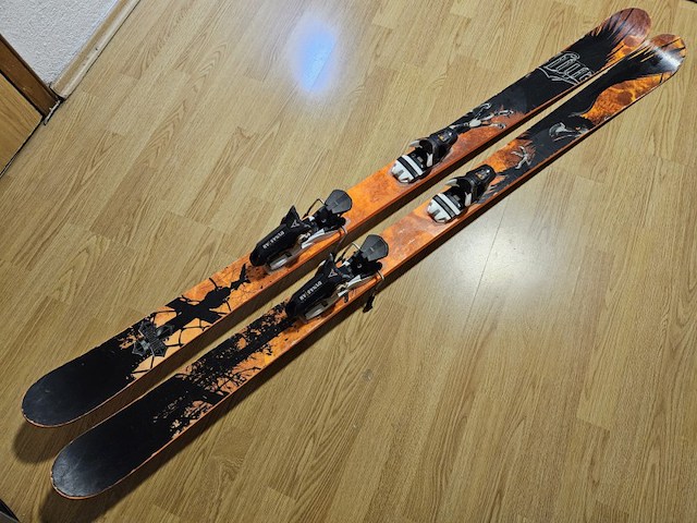 Freestyle skije Line Chronic 171 171cm r18m Twin Tip