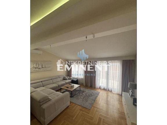 Zemun, Gardoš, Sibinjanin Janka, 4.0, 112m2, 1200 EUR