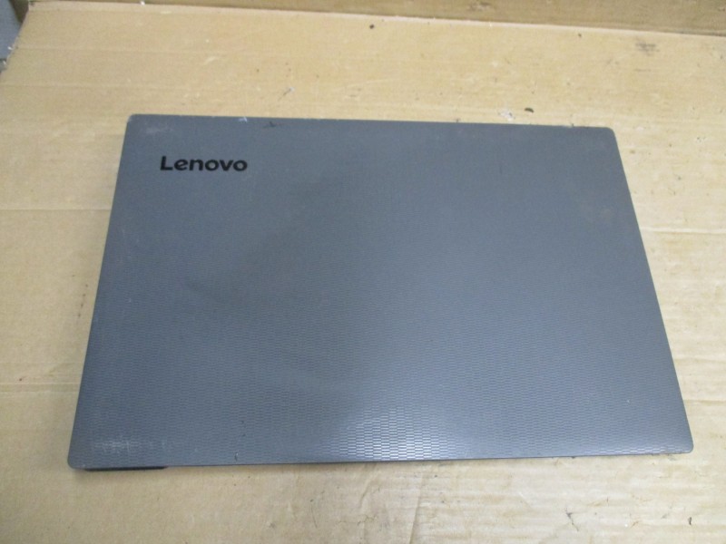 2.LENOVO V130-15IKB laptop za delove