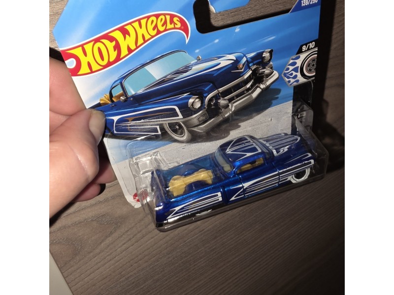 Hot Wheels autic novo