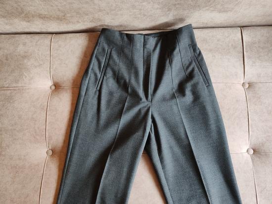 ZARA pantalone, skoro NOVE