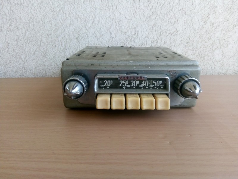 Vintage Auto Radio Radiomatic A2 SFRT (1950-e) Retko