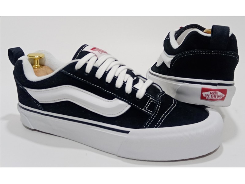Vans Knu Skool -Prirodna koža- (EUR40,0-CM25,5)
