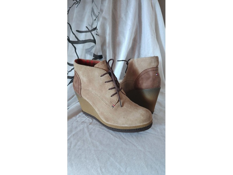 TOMMY HILFIGER ORINAL, odlične!