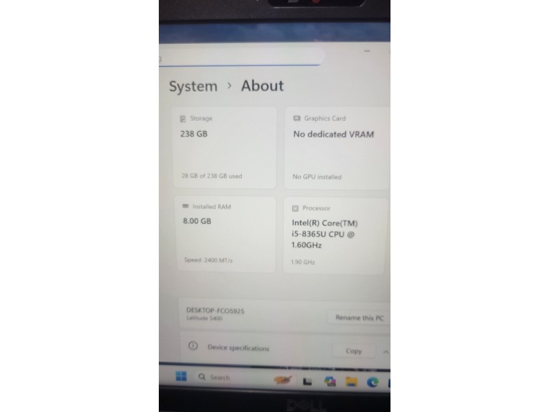 Dell latitude 5400 i5 8th 8gb 240m.2 ssd
