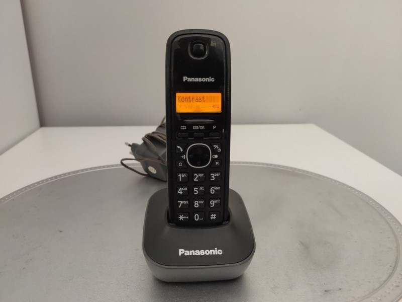 Dobar Panasonic bezicni telefon KxTg1611fx+Baterije