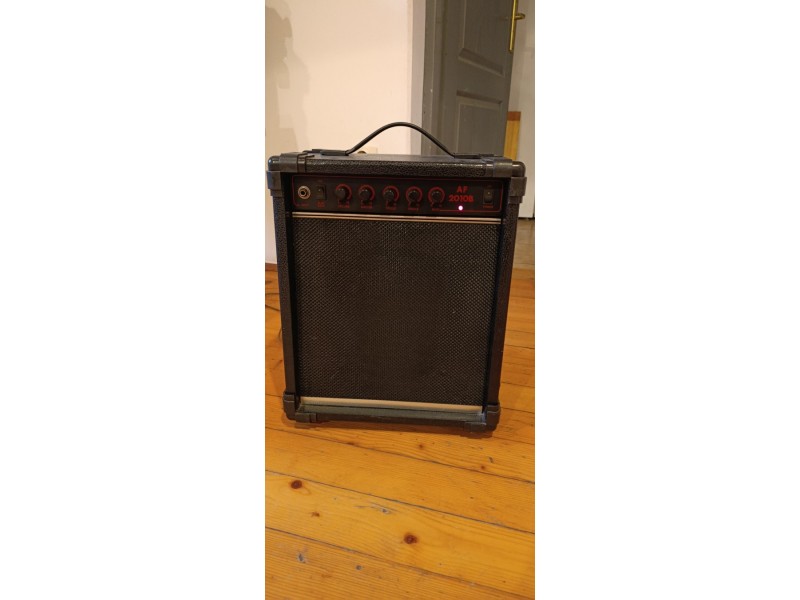 Gitarsko pojačalo 50W