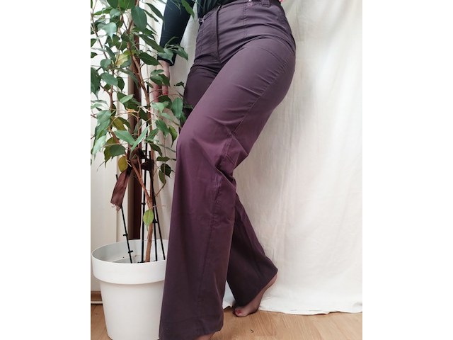 JOY zvonaste pantalone: vel. 38-40
