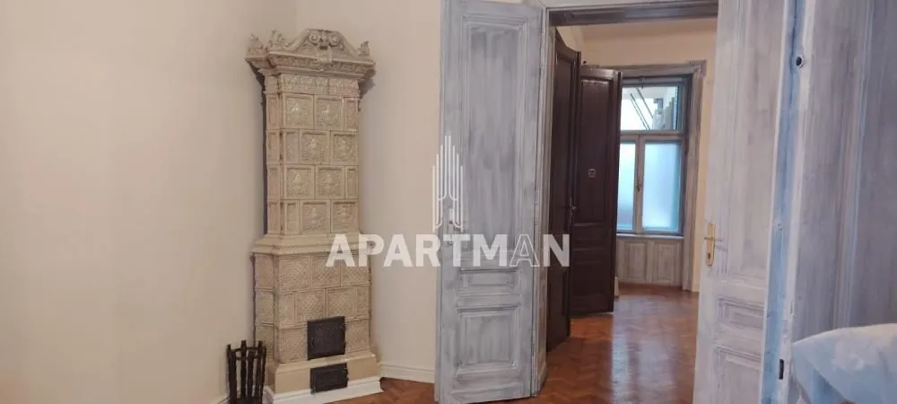 Izdavanje, poslovni prostor, 110m², Stari Grad, Beograd