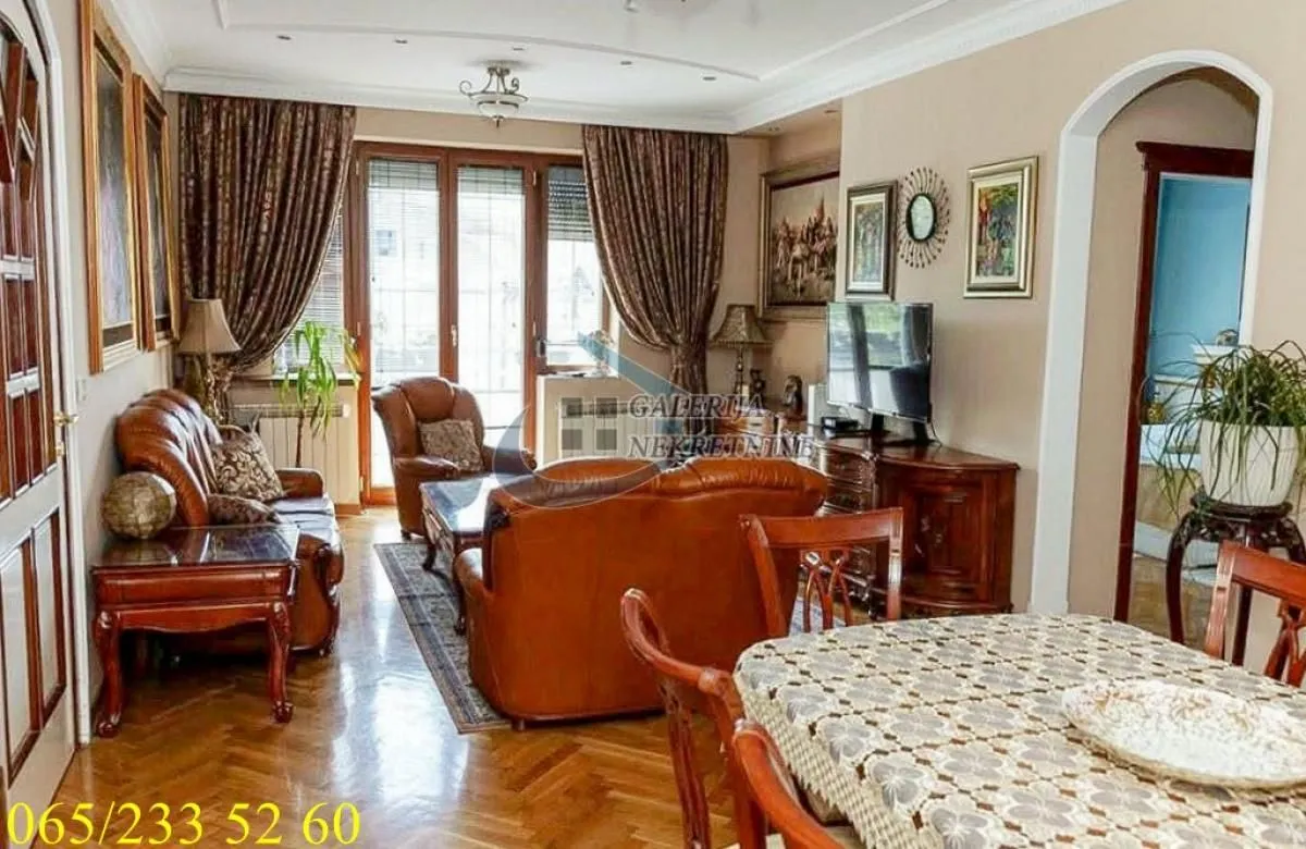 Izdavanje, trosoban stan, 85m², Stari Grad, Beograd