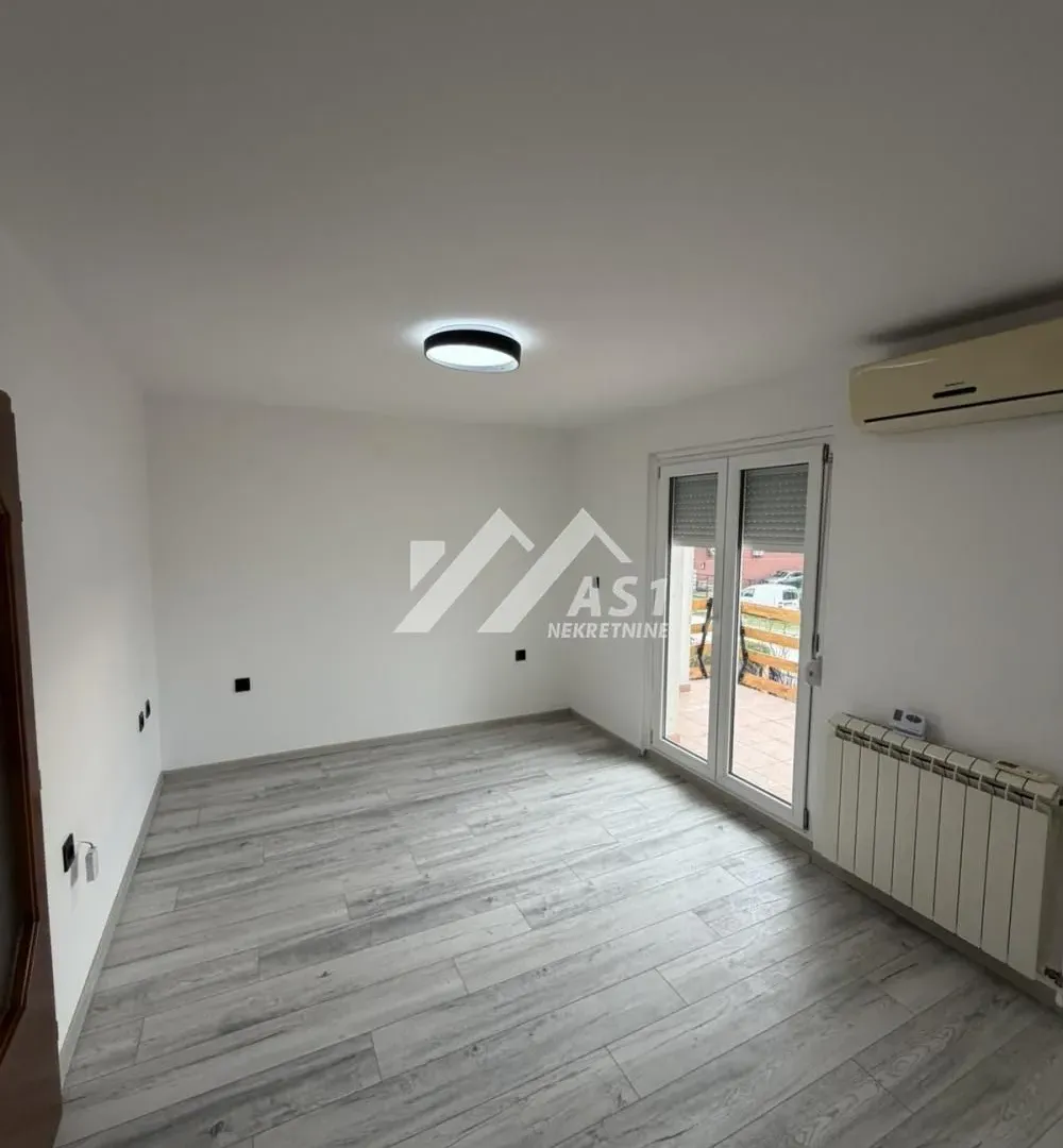 Izdavanje, kuća, 120m², Sajlovo, Novi Sad Sve Podlokacije