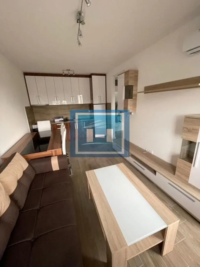 Izdavanje, jednosoban stan, 34m², Centar, Jagodina