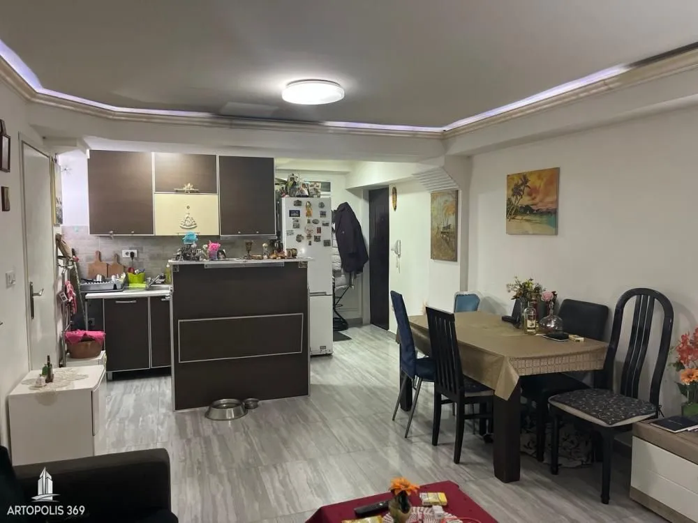 Prodaja, dvosoban stan, 44m², Vračar Centar, Vračar Sve Podlokacije