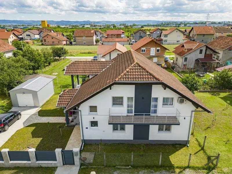 Prodaja, kuća, 178m², Klisa, Novi Sad Sve Podlokacije