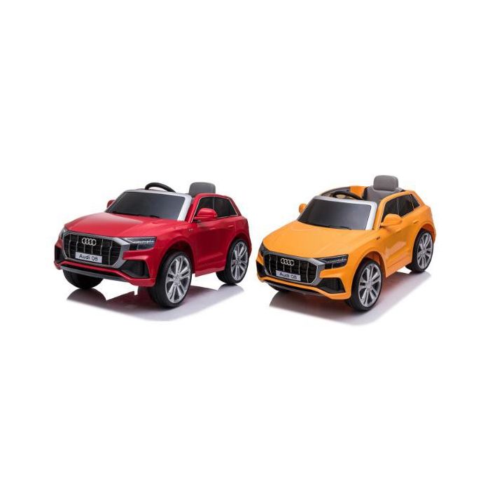 AUDI Q8 AUTOMOBIL NA AKUMULATOR