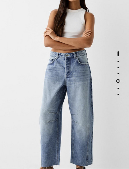 Bershka barrel fit