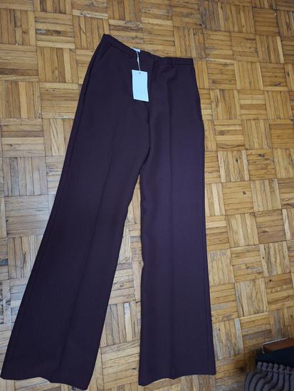 Zara pantalone burgundi ⭐️NOVO⭐️ M