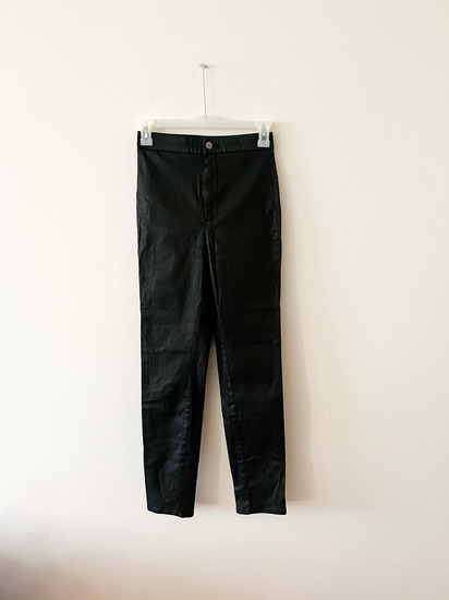 Massimo Dutti skinny keper kao voskirane pantalone