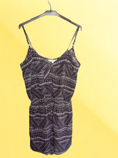 ❤️CKH❤️C&A..NOVO-CRNO BELI KOMBINEZON