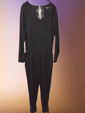 ❤️TCM❤️NOVO-DIVAN SVETLUCAV KOMBINEZON-M-L