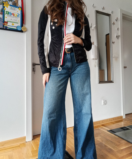 Jakna sa predivnim detaljima