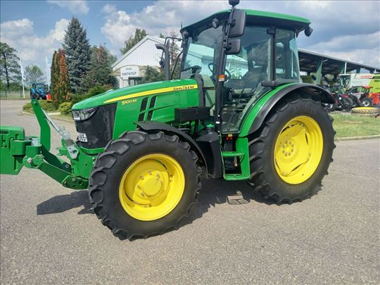 John Deere 5100 M