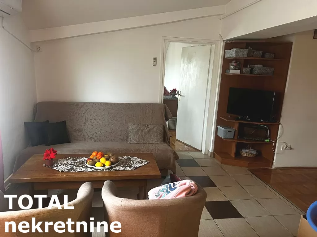 Stan,NOVI SAD,CENTAR,kv: 49.00, € 150000, ID: 1102250