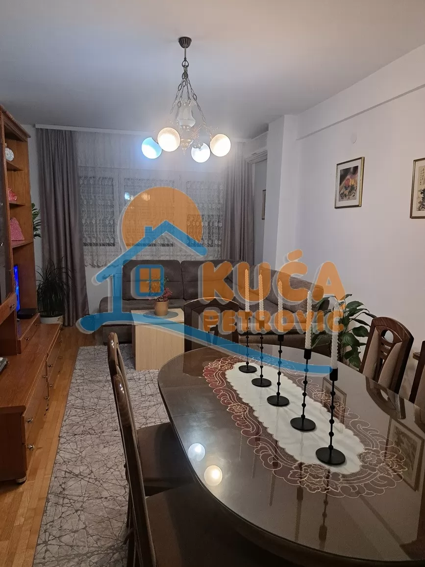 Trosoban stan, 59 m2, Centar, Prešernova ID: i-015891