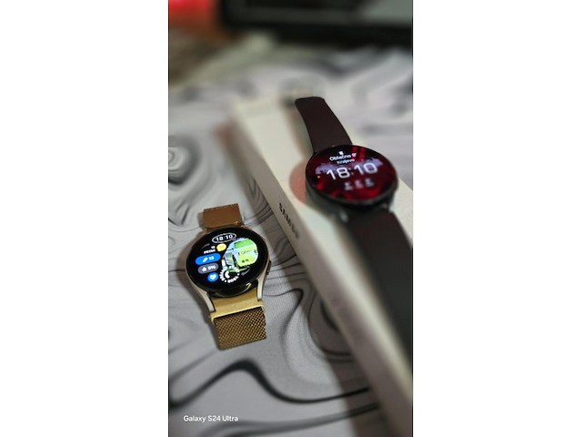 Samsung Galaxy watch 4 pametni sat