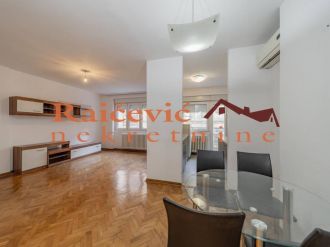 64m² 275.000€
Beograd, Vračar, Kalenić pijaca, Kneginje Zorke