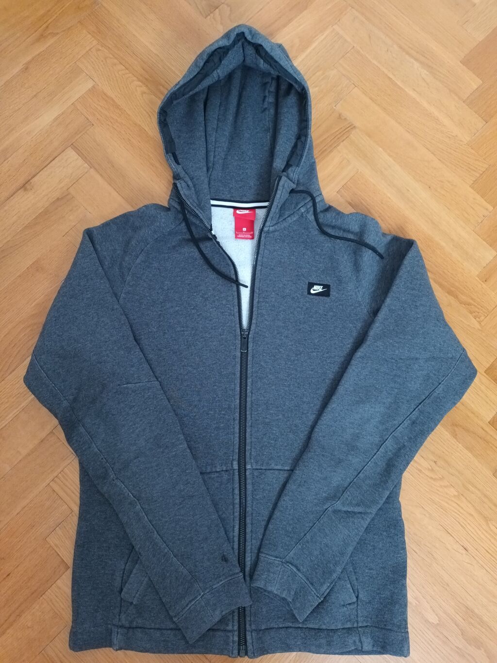 Original nike muski sivi duks sa kapuljacom velicina s u odlicnom